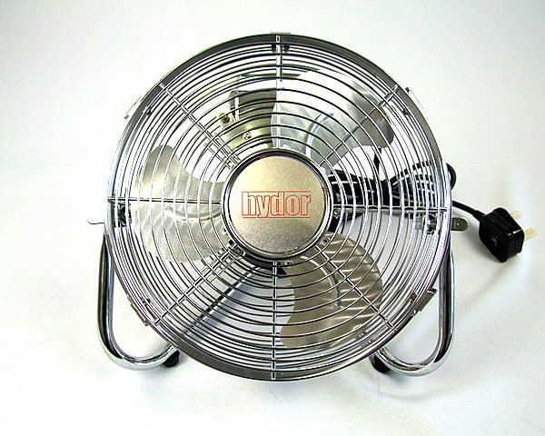Hydor Typhoon Fan 450mm (18”) – Peasridge